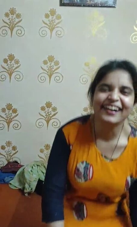 Extremely Cute Innocent Face Gf Captured Hindi Talking Desi Old